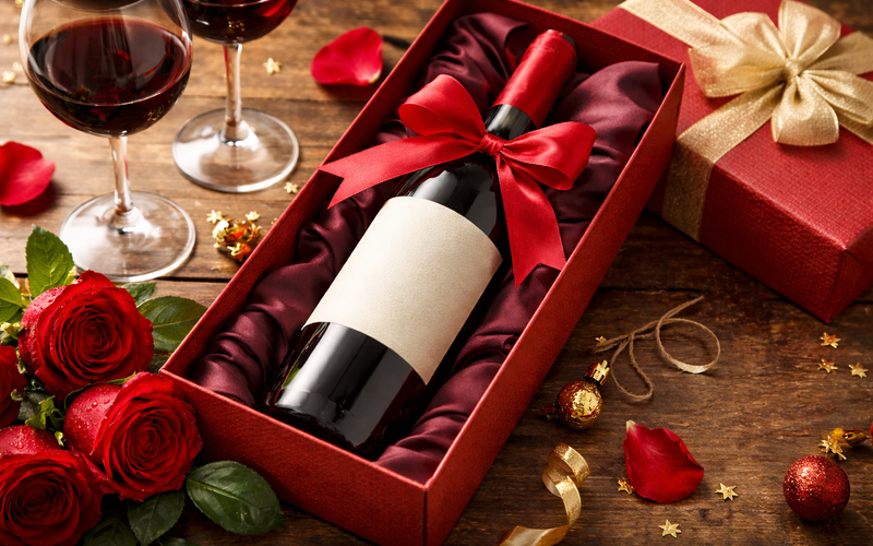 Brooklyn Beckham presenteia esposa com vinho de £5 mil